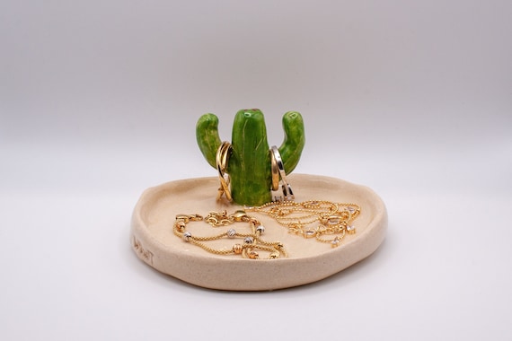 Cute jewelry organizer store