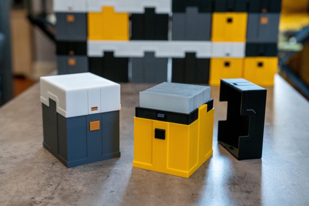 Snap Locking TCG Deck Box – Holds 100+ Sleeved Cards (3D Printed) - Etsy