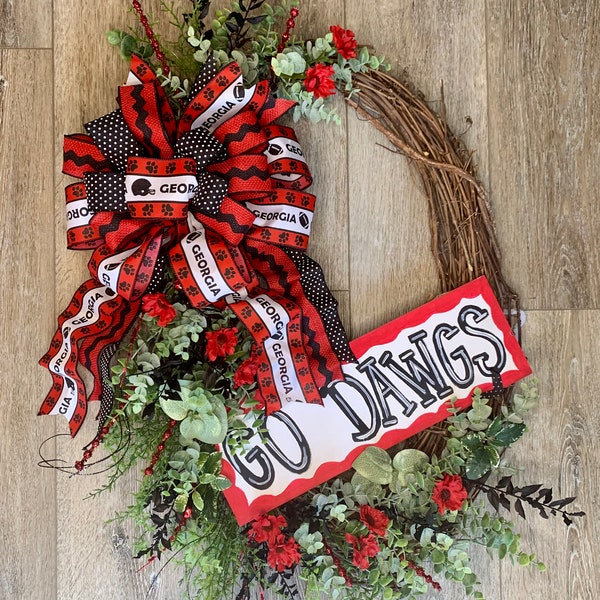 Uga Wreath - Etsy