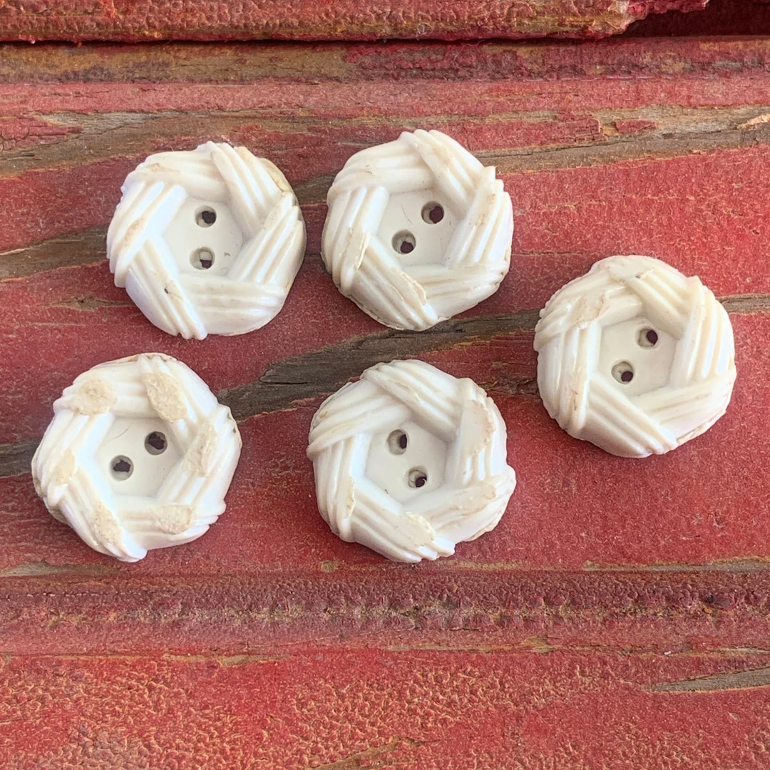 White Small Early Plastic Set of 3 Buttons - Etsy