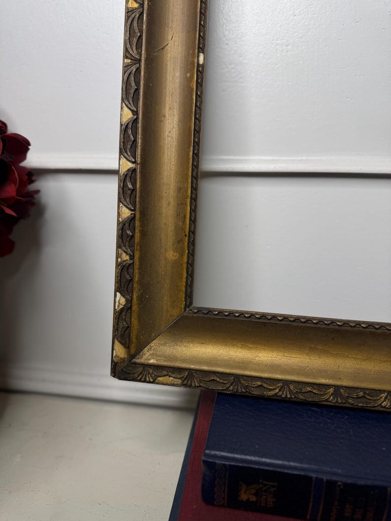 Ornate Gold Gilt Antique Frame Collection : French-inspired Vintage ...