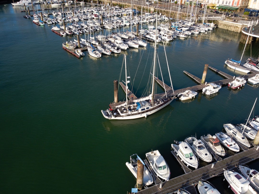 The Brighton Belle Sailing Yacht - Etsy