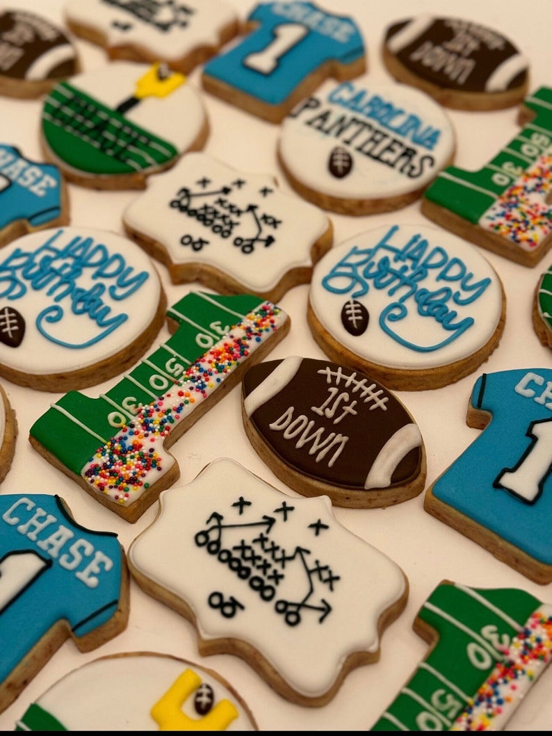 1 Dozen Sports Themes Decorative Cookies. Football | Birthday | Field ...