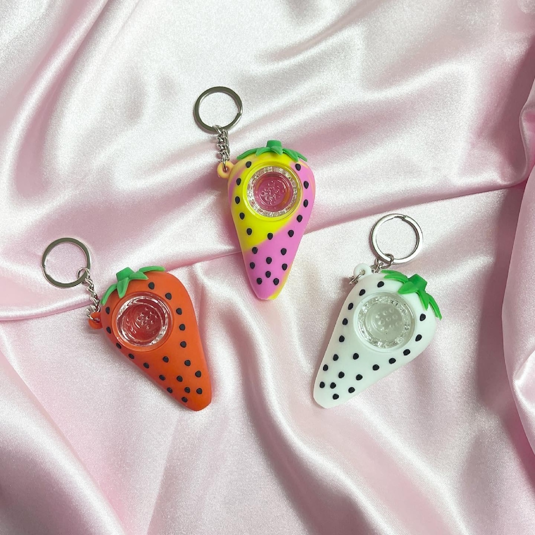 Strawberry Keychain - Silicone Durable Female Smoking Accessories Girly ...