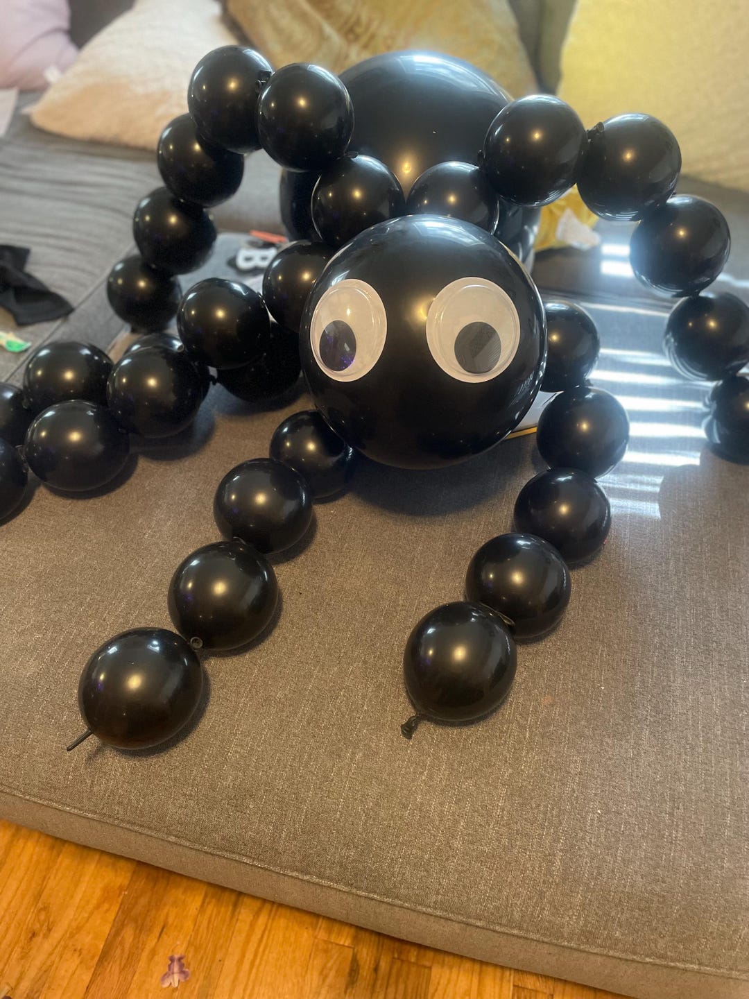 Halloween Balloon Spider Decoration – Creepy Cute Party Decor | Balloon ...