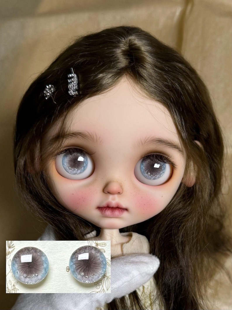 Blythe Eye Chips | Light Grey Blue Glitter Resin Eyes | Handmade Blythe ...
