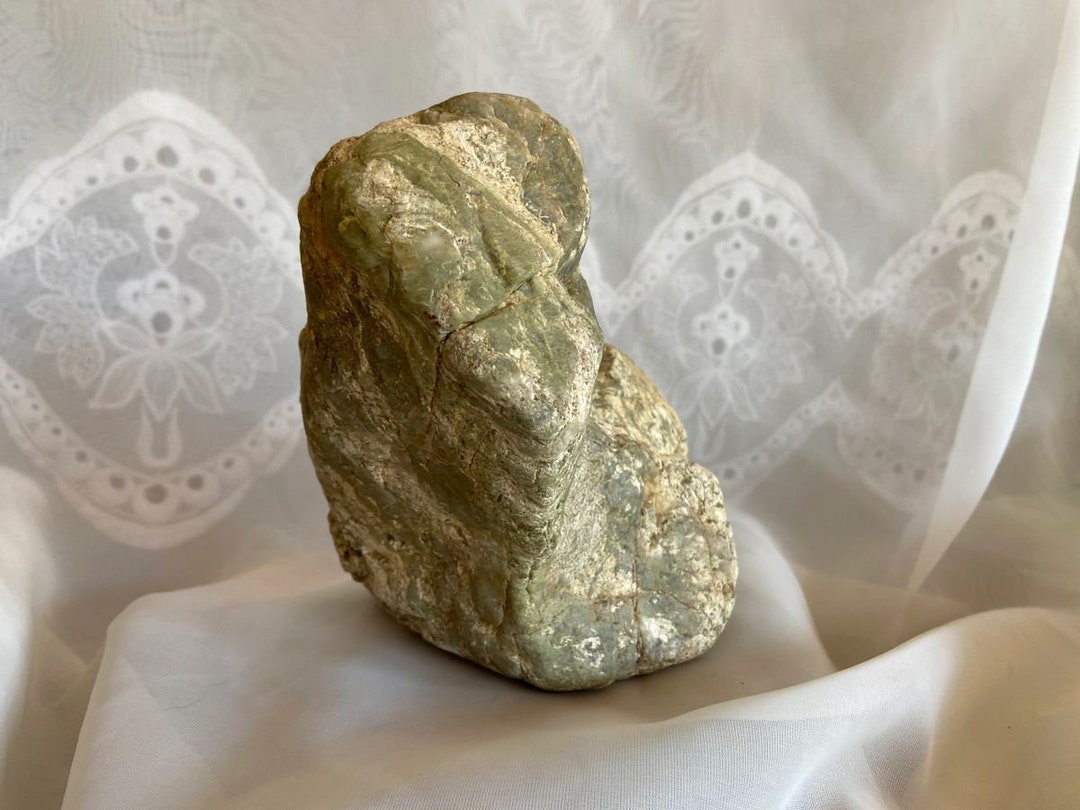 SERPENTINITE MANTIS Superhero Natural Sculpture Collector Stone - Etsy