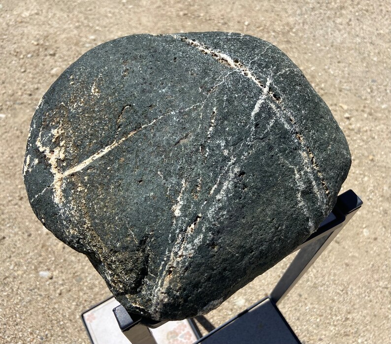 BASALT VULCAN'S PILLOW Lava Rock, Volcano, Landscape, Terrarium, Pond ...