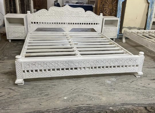 Handcrafted Solid Wooden Bed/ Handmade Fine Carved Bed/ Wooden - Etsy