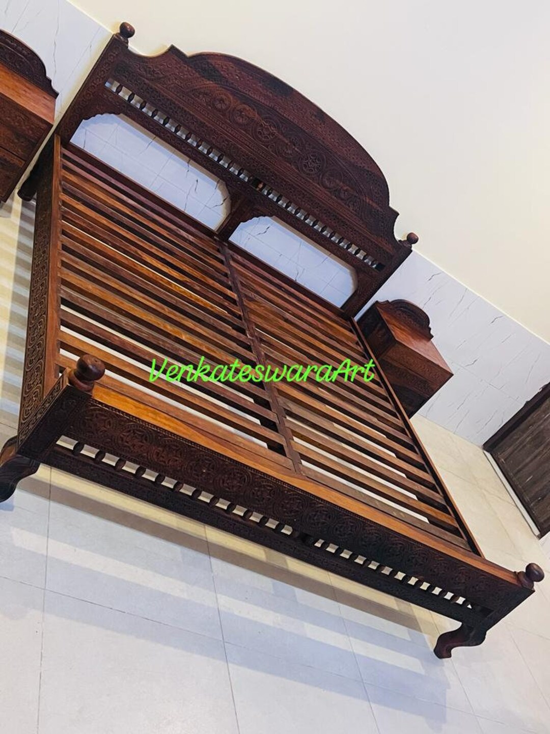 Handcrafted Solid Wooden Bed/ Handmade Fine Carved Bed/ Wooden Bed - Etsy