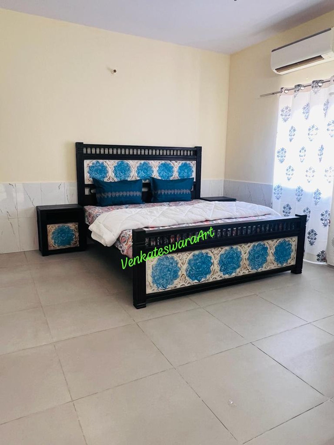 Handcrafted Solid Wooden Bed/ Handmade Fine Carved Bed/ Wooden Bed - Etsy