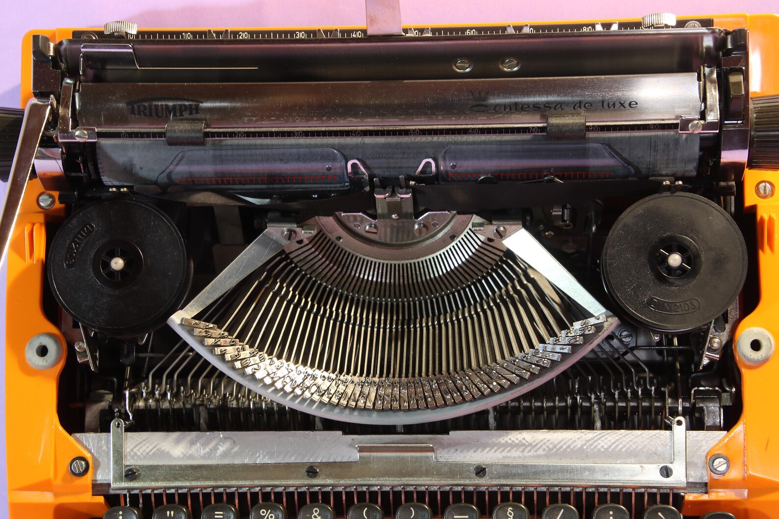 Cursive Triumph Adler Contessa Deluxe Made in Germany Beautiful Orange ...