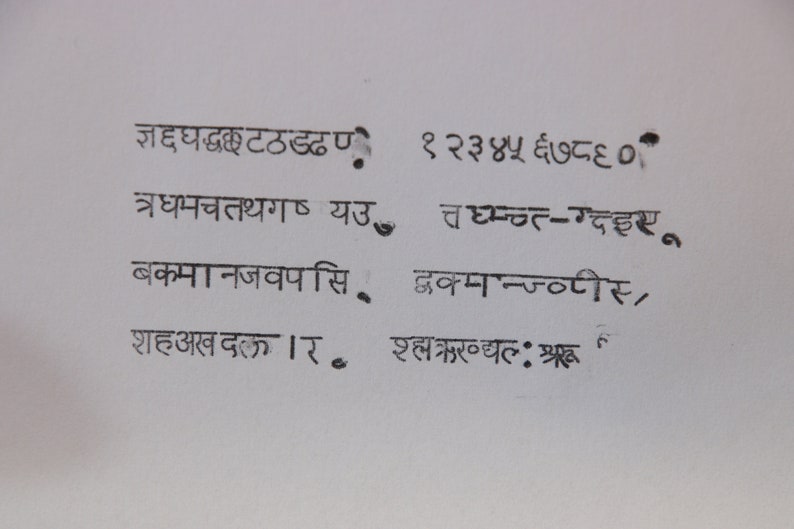 Devanagari-nepali Layout Vintage Brother Deluxe 750TR Portable Suitcase ...