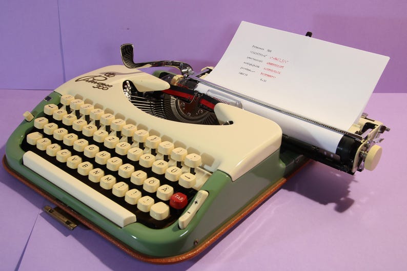 RAR Vintage Princess 300 Green-cream Typewriter With Brown Case 60s - Etsy