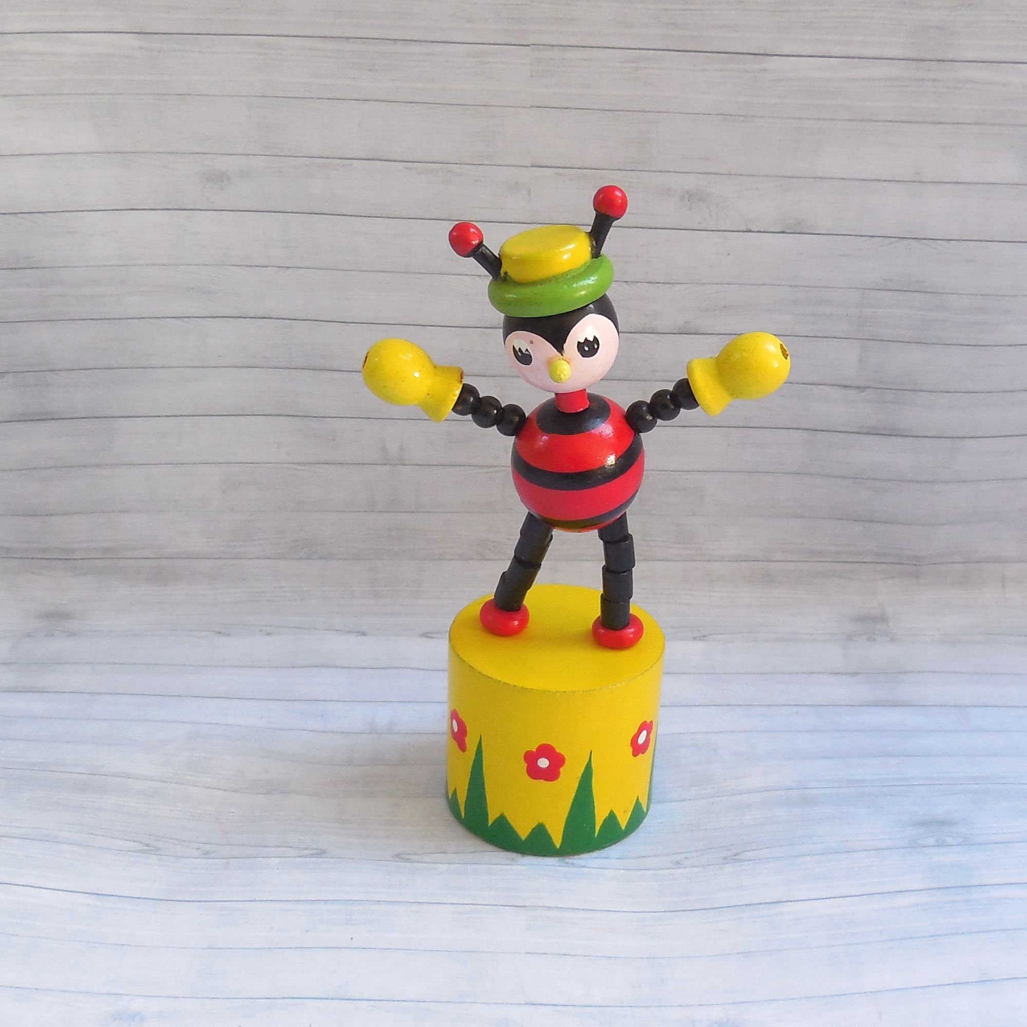 Push Puppet Bugs Ladybugs Spider Beetle Push up Toy Press Novelty ...