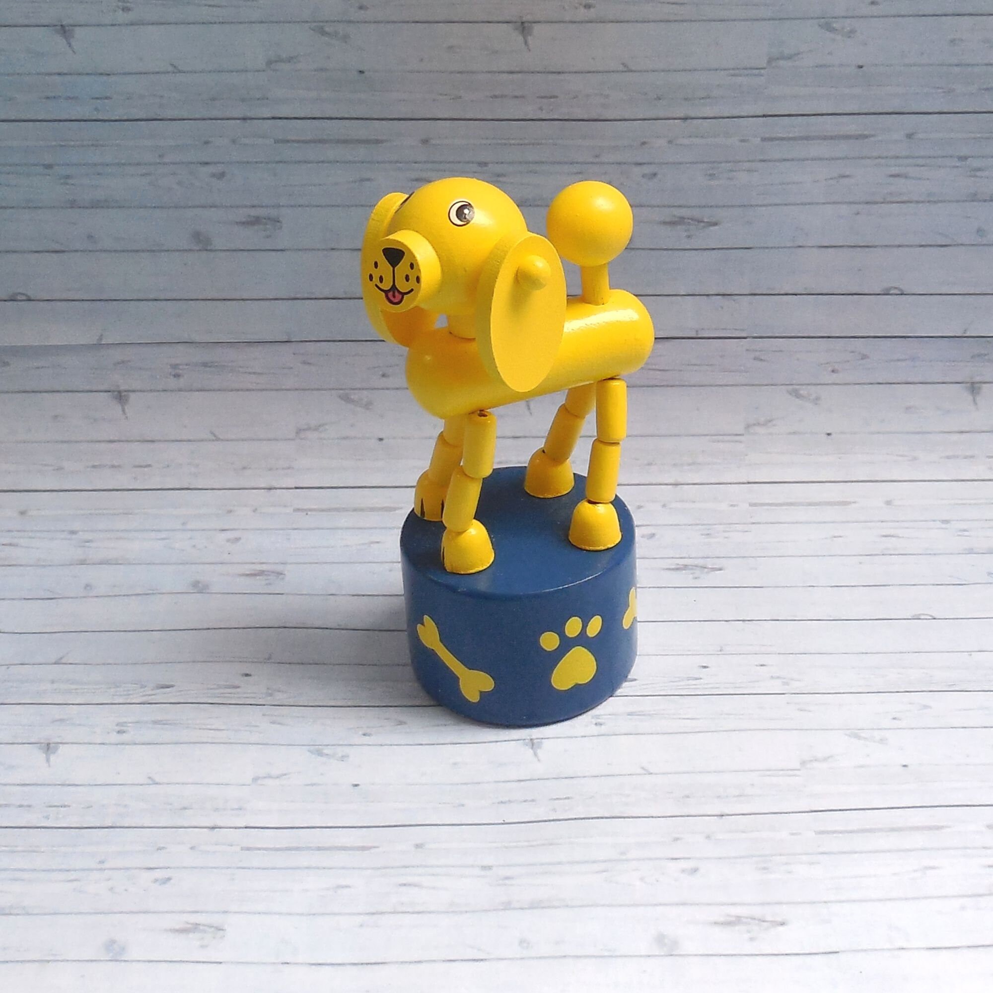 Cute Wobbly Dogs Push Puppet - Thumb Toy - Wakouwa Wood - Novelty ...