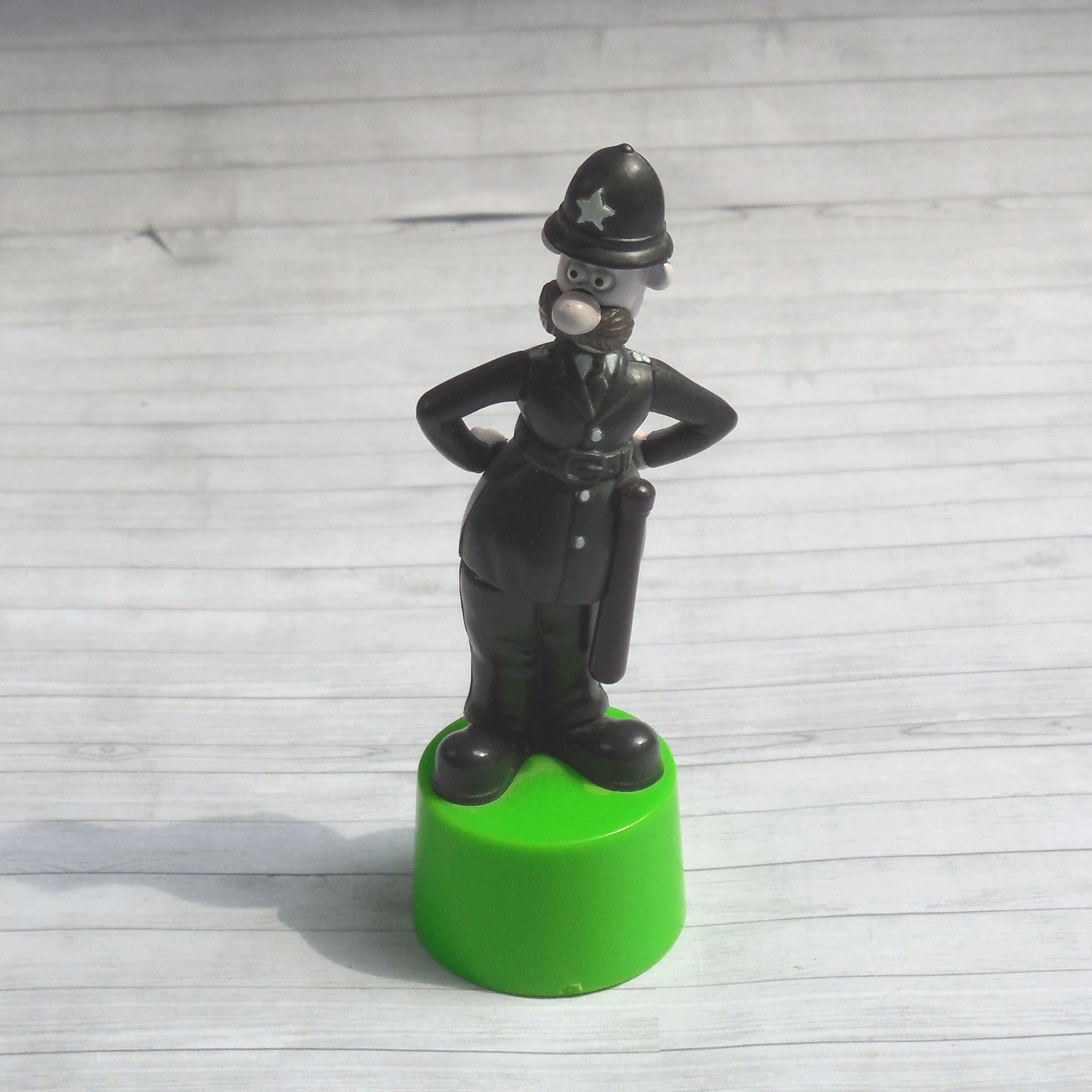 Wallace & Gromit Curse of the Were Rabbit Movie 2005 Push Puppet Press ...