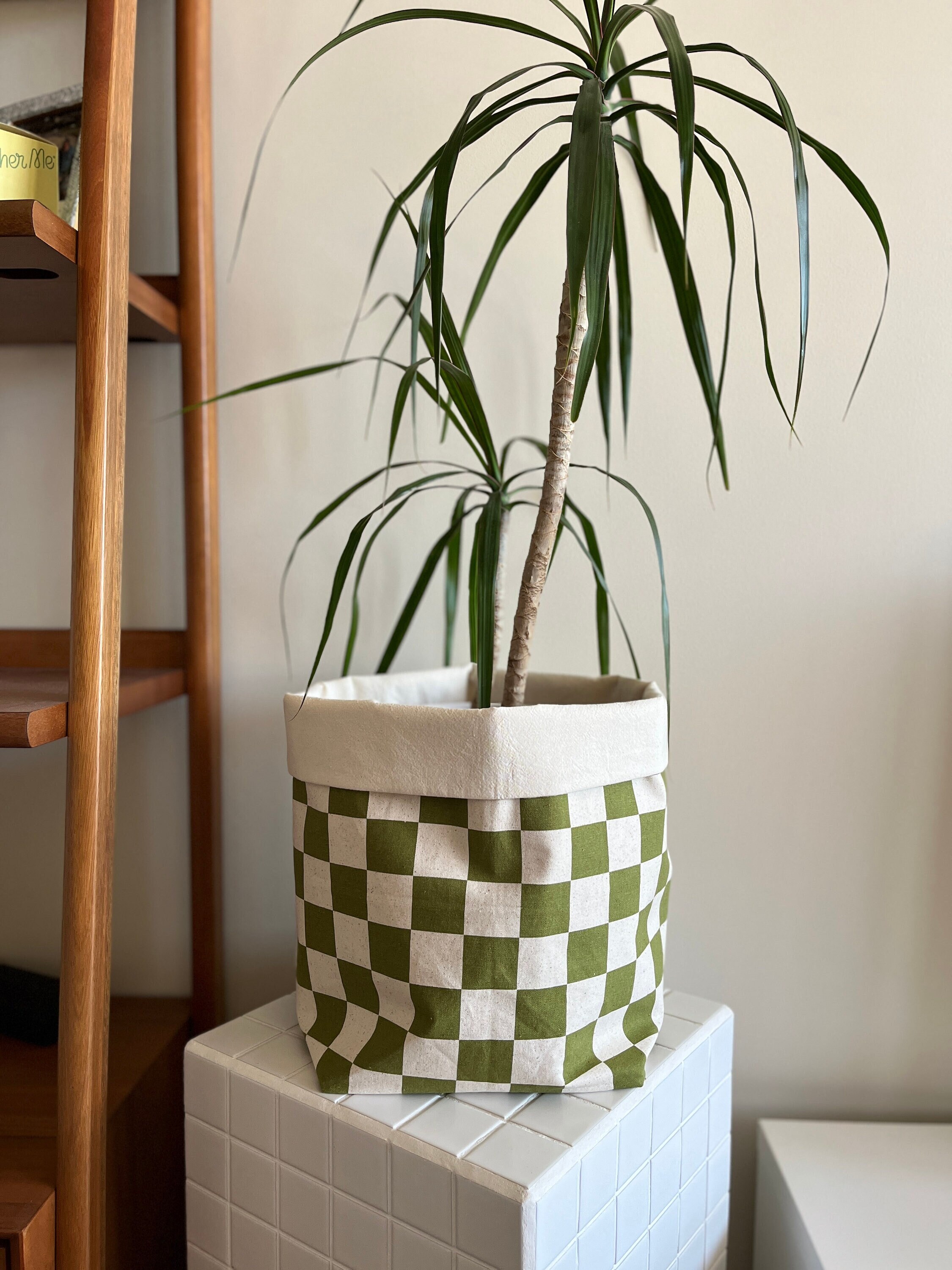 Plant Pot Cover, Reversible Fabric Planter Olive Checkerboard & Natural ...