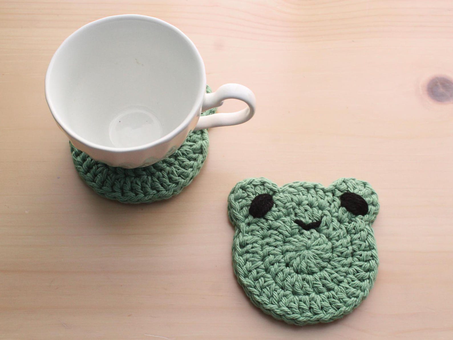 Frog Coaster Digital Crochet Pattern | Easy Crochet Coaster Pattern for ...