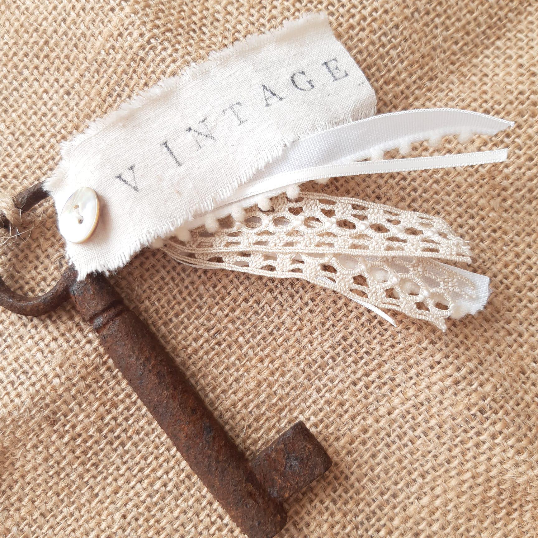 Vintage Keys With a Unique Touch – A Piece of History! - Etsy