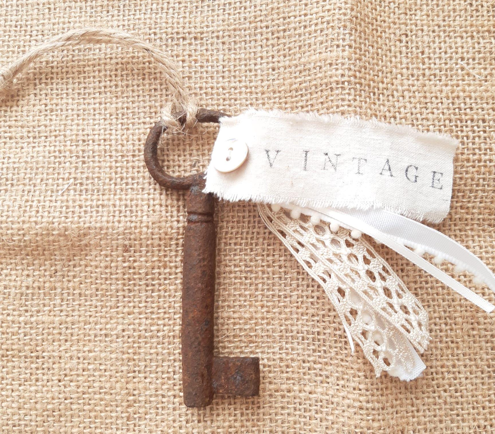 Vintage Keys With a Unique Touch – A Piece of History! - Etsy