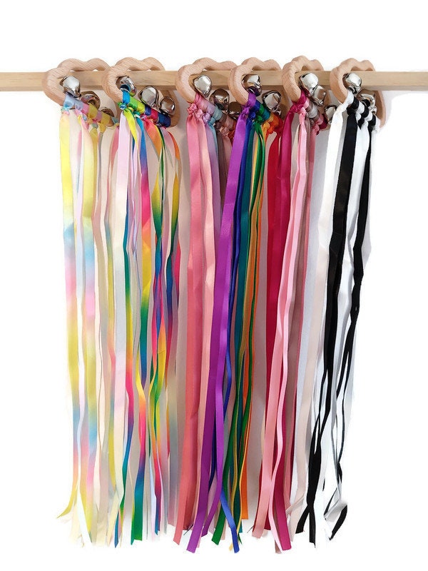 Rainbow Ribbon Hand Kite Toy Colorful Ribbon Wind Wand Toy Sensory Toy ...