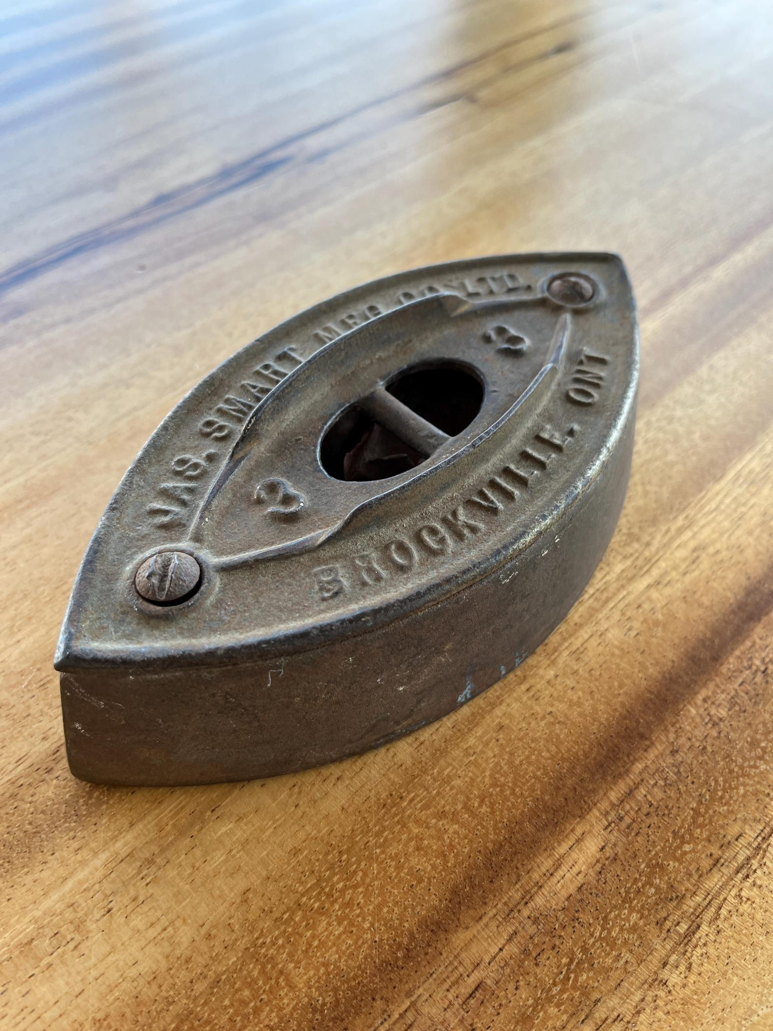 Antique Sad Iron Vintage Cast Iron Clothes Iron Rustic Primitive Flat ...