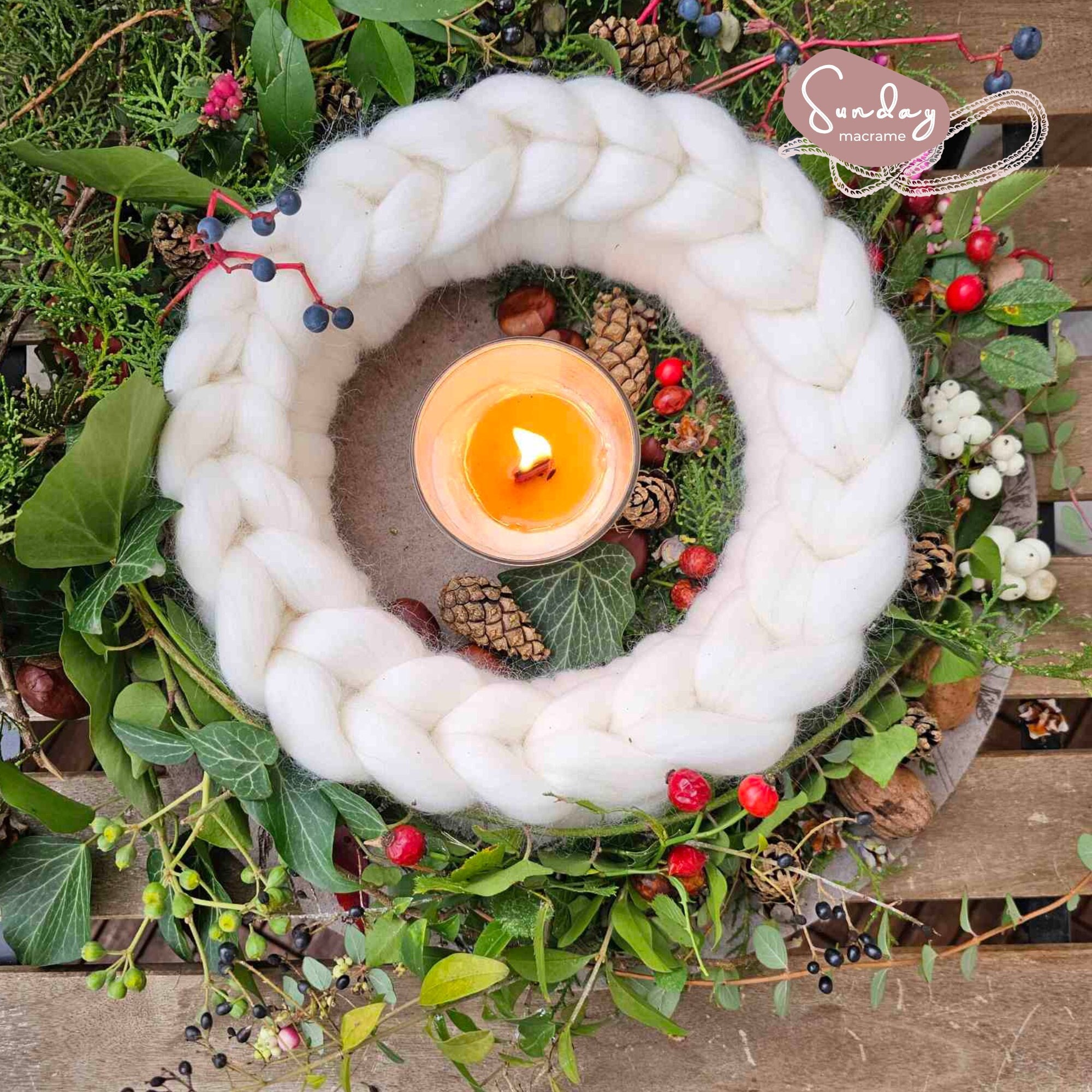 Christmas Chunky Wool Roving Wreath, Knit Advent Wreath or Table ...