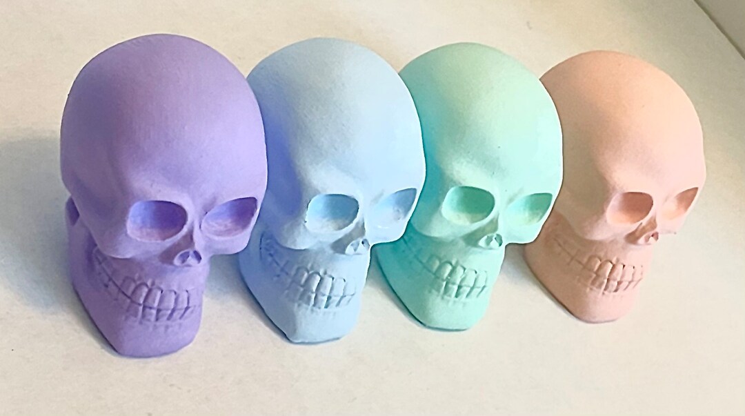 Chalk Halloween Skullspastelglitter/ Flat Chalk Style Marble Skulls ...