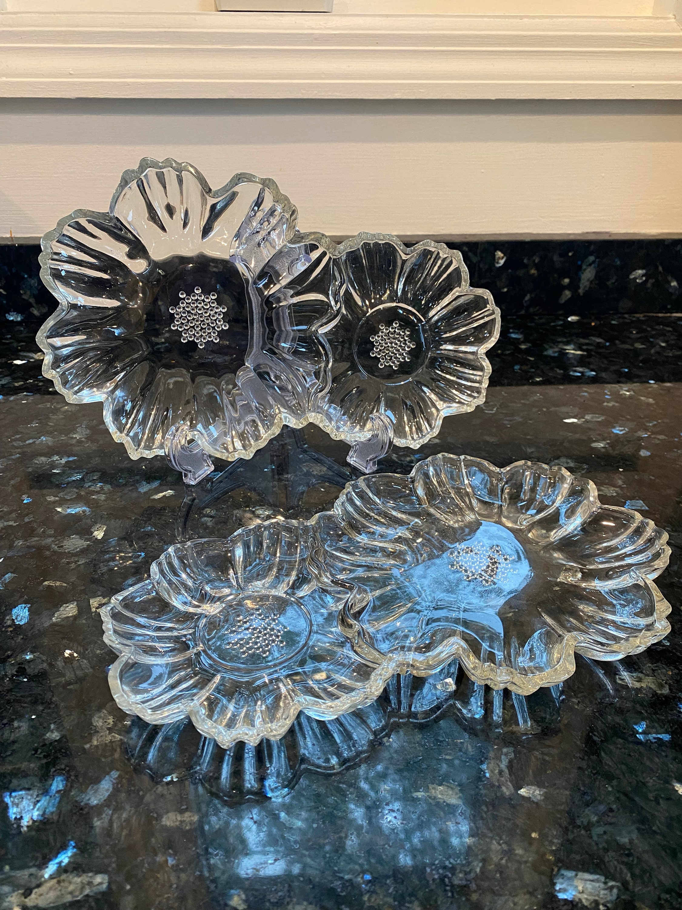 Hazel Atlas Daisy Glass Sandwich Plate Circa 1960s Set of 2 - Etsy