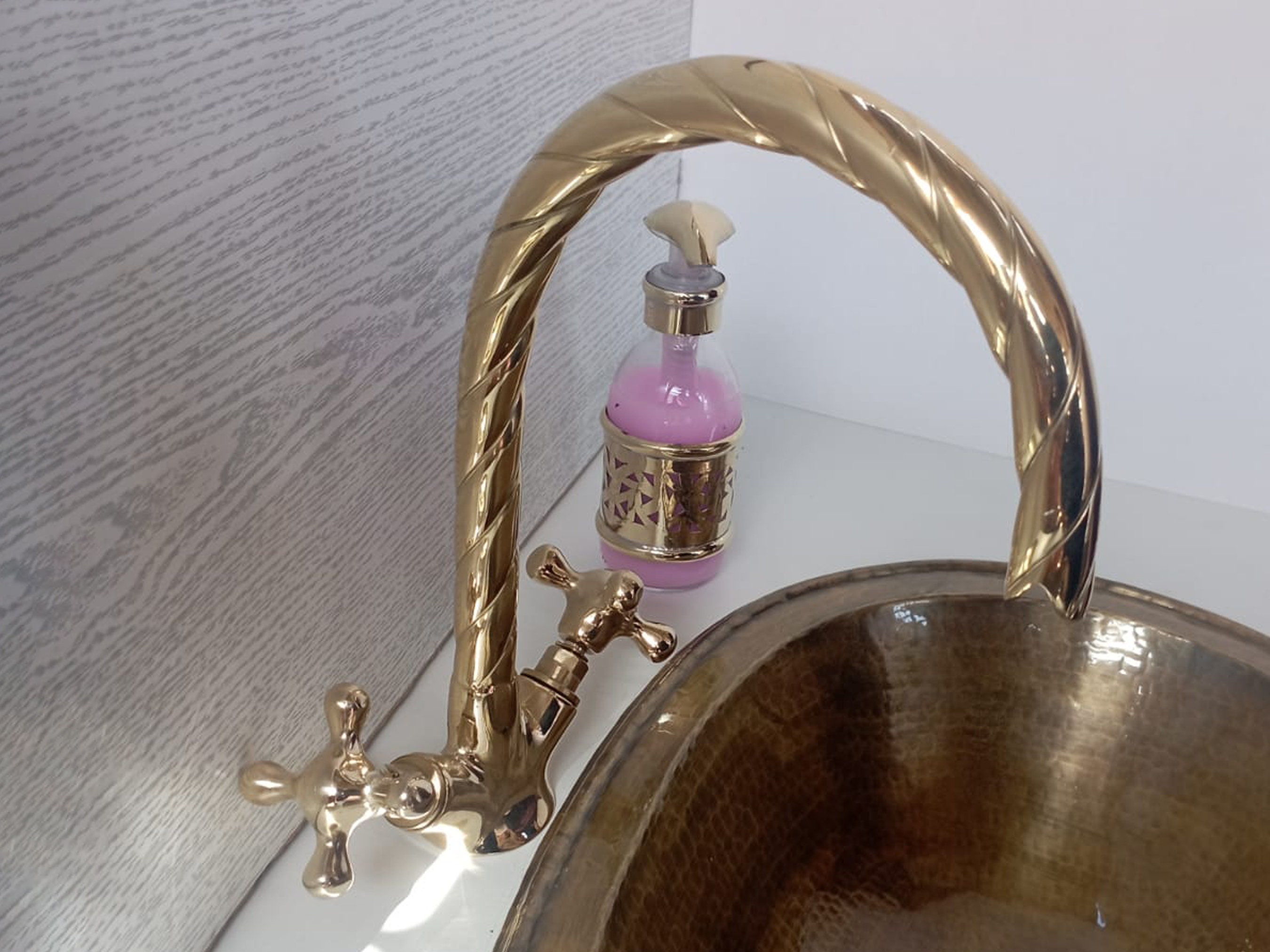 Unique Sink Faucets