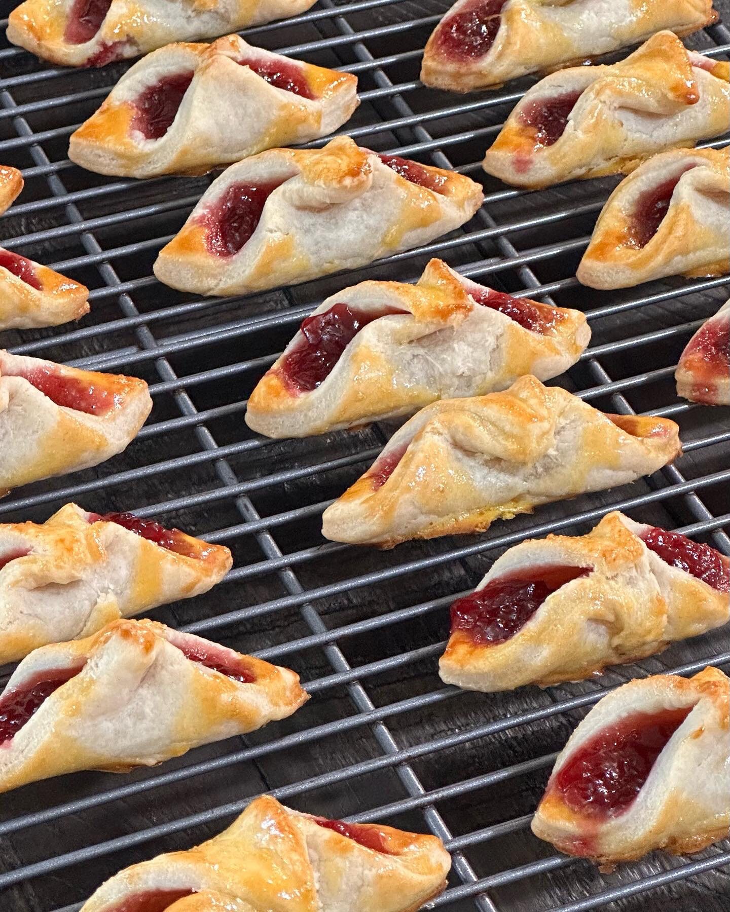 Filled Pastries | Kiffles, Kifli, Kolaczki, Kolachies, Kolache ...