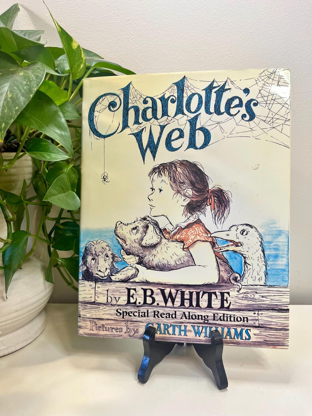 Charlottes Web Hardcover Book With Dust Cover - Copyright 1952 ...