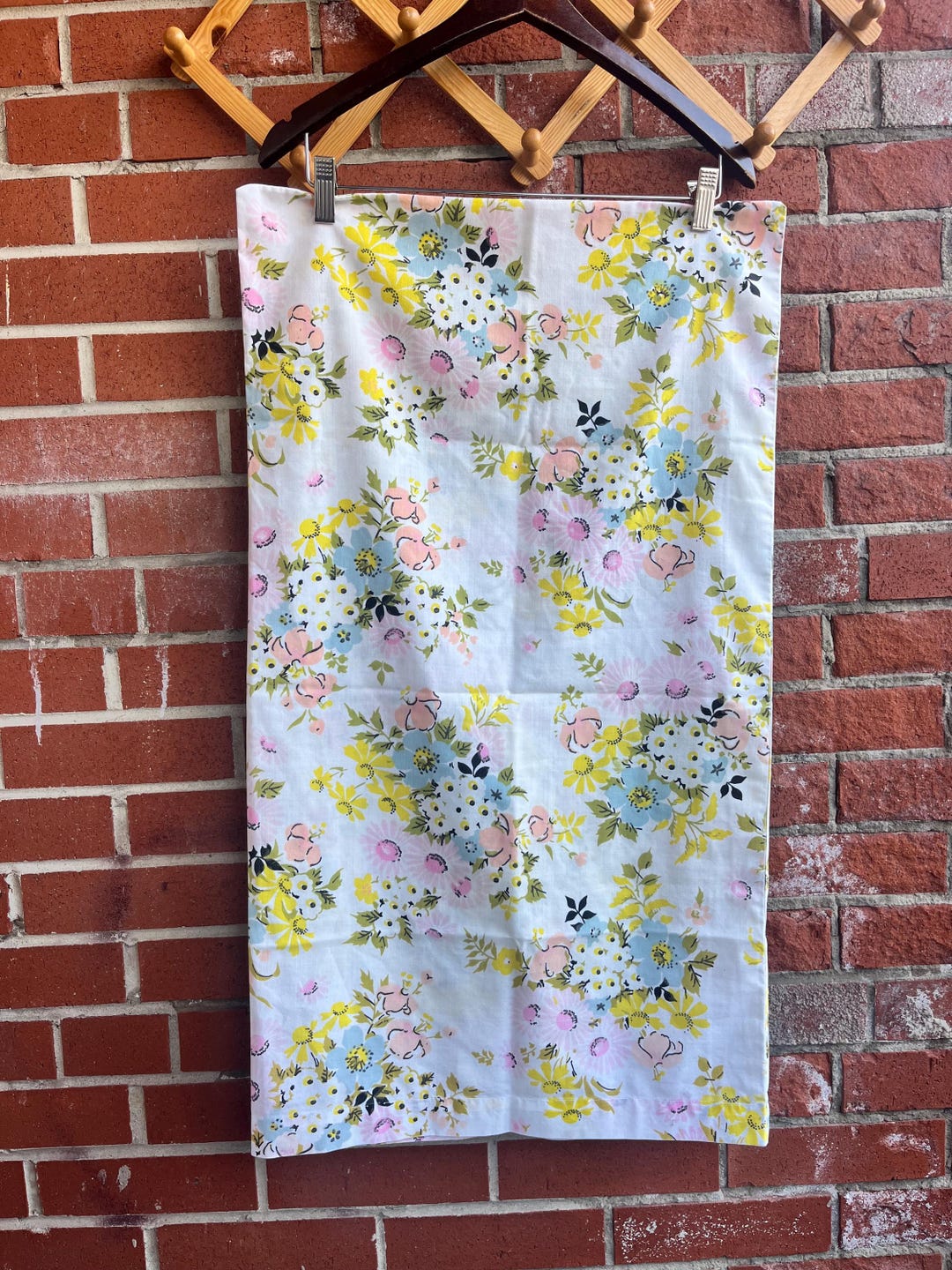 Vintage Pequot Springmaid Pattern 70's Flower Power Single Pillow Sham ...