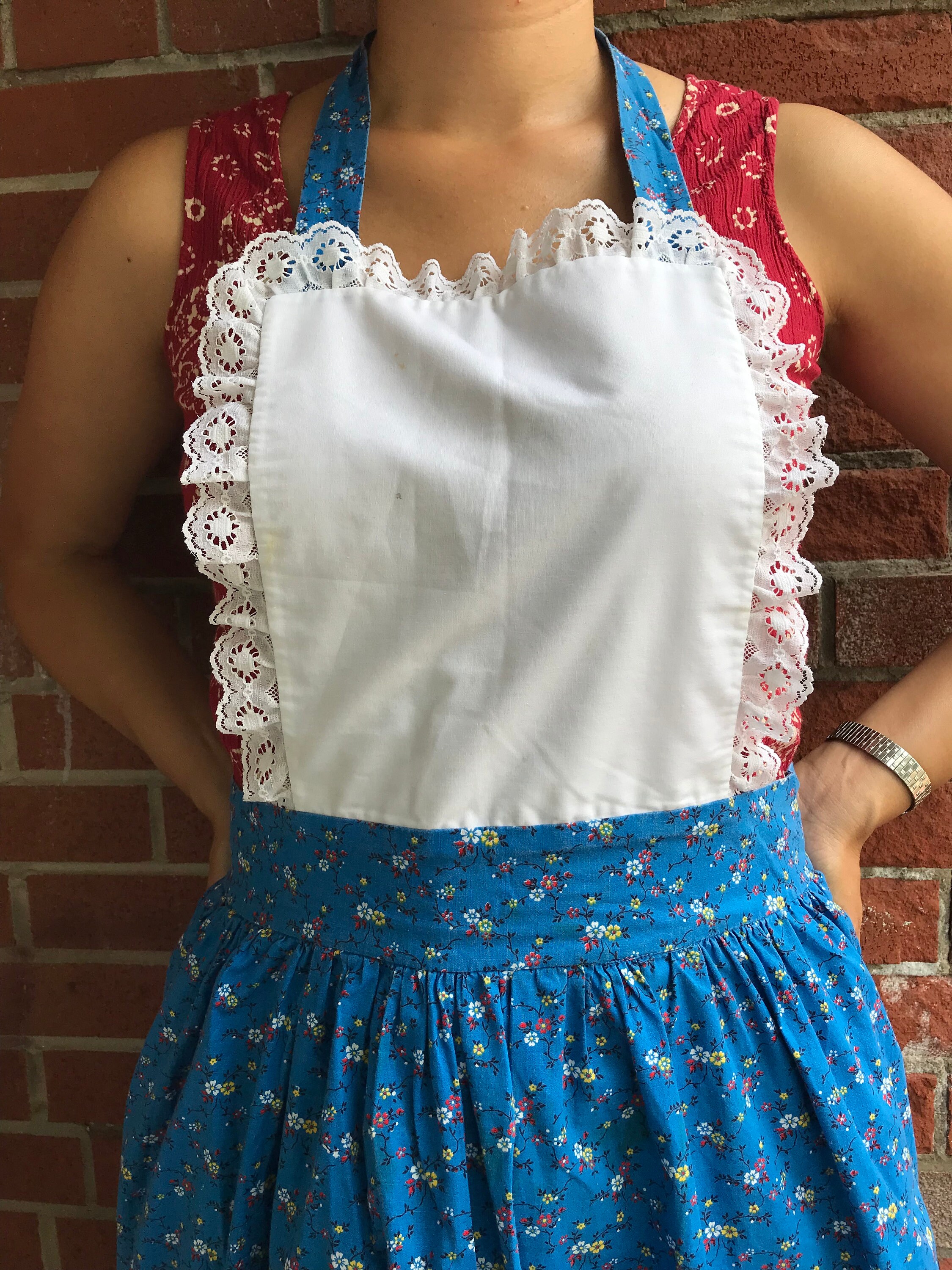Vintage Ditsy Floral Long Apron With White Lace Trim Bib and Ruffle Hem ...