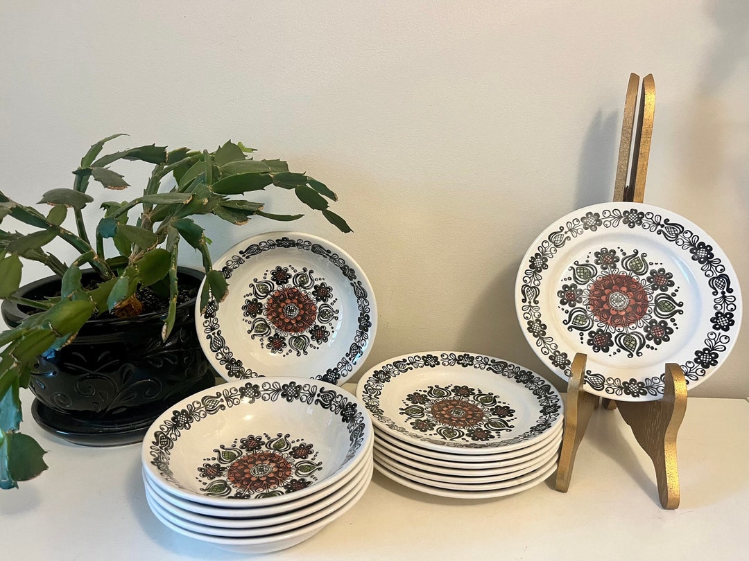 Vintage Kathie Winkle-romany Pattern-side Plates-small Bowls-broadhurst ...