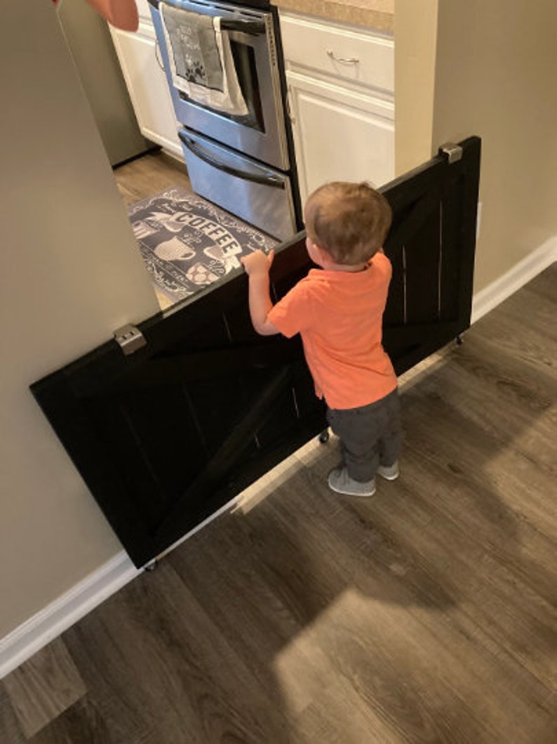 Rolling Baby Gate, Farmhouse Dog Gate Barn Door Baby Gate, Barn Door ...