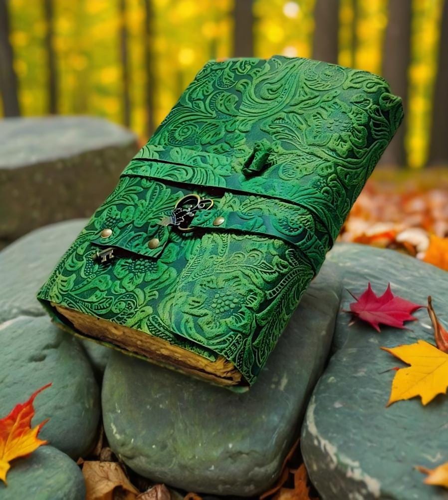 Green Garden Flower Leather Journal With Lock | Vintage Lock Journal ...