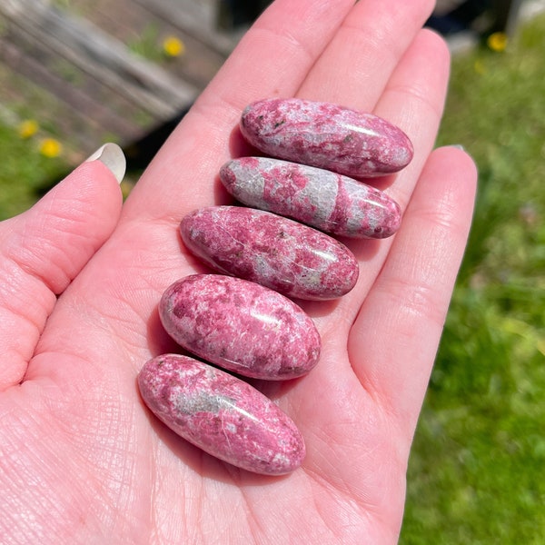 Thulite - Etsy