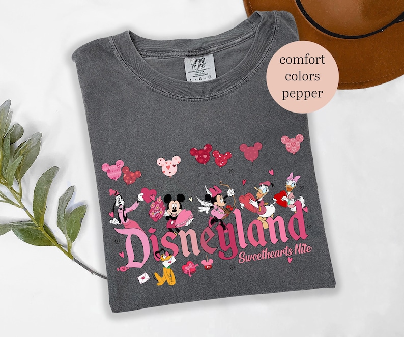 Mickey and Friends Sweethearts Nite Valentine T-shirt, Disneyland ...