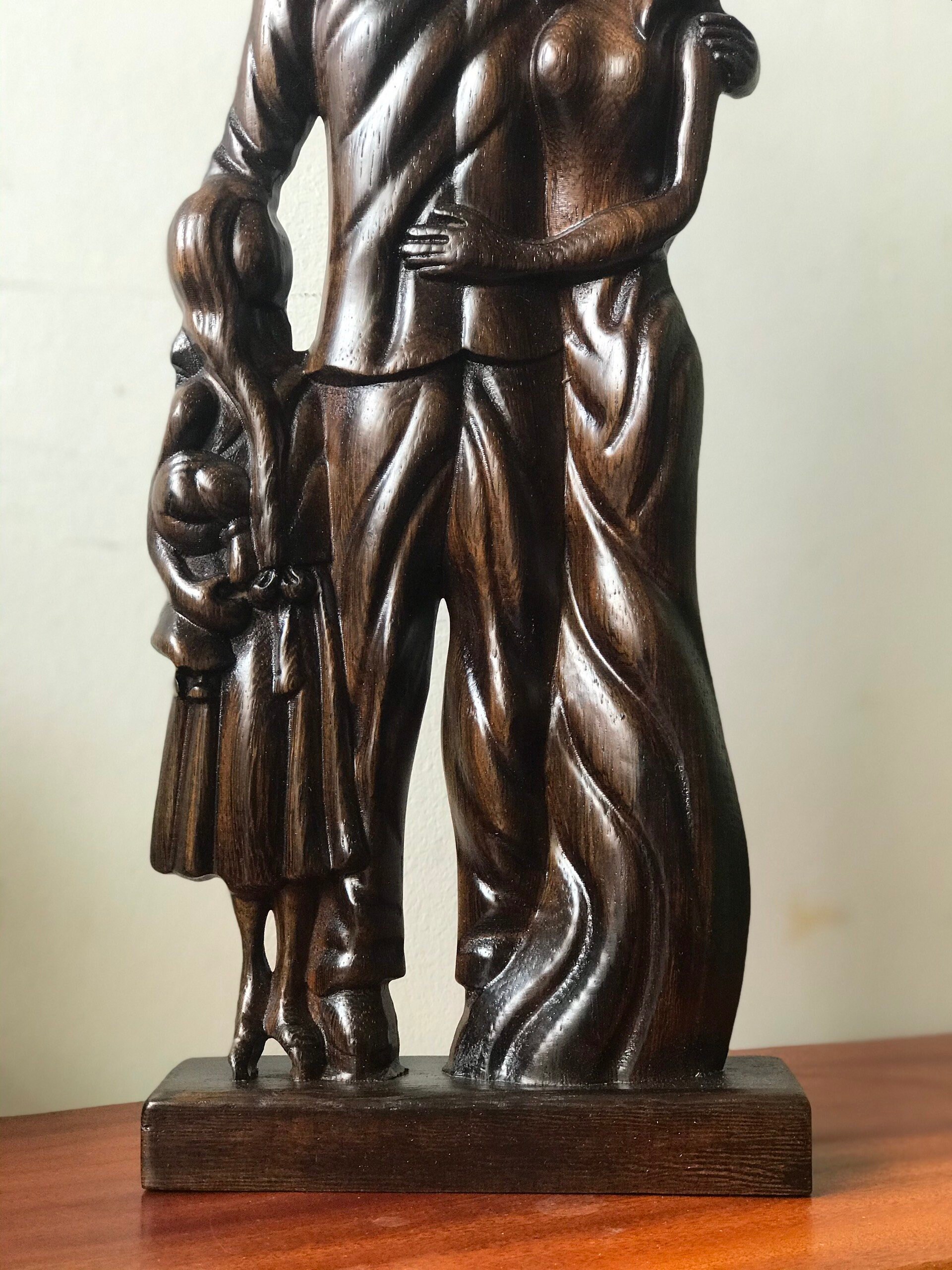 Personalized Family Sculpture Gift - Wooden Family Statue for a Big ...