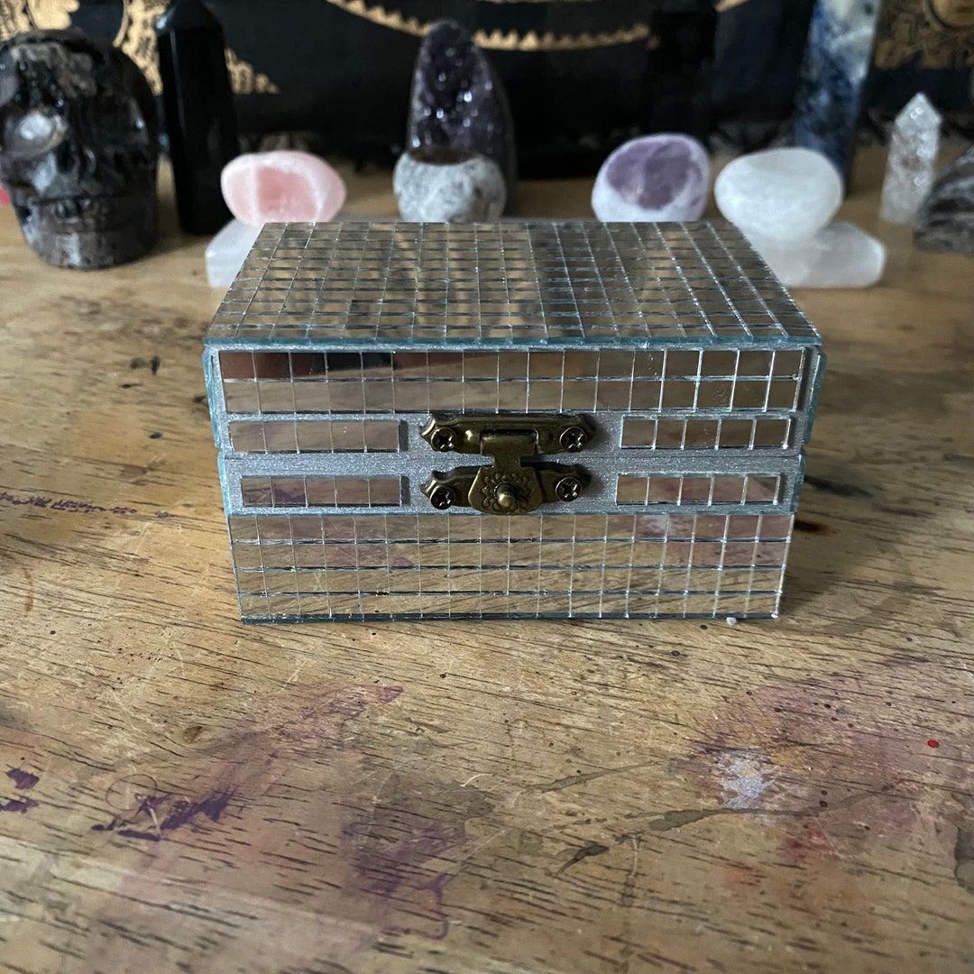 Protection Box | Mirror Box | Small Box - Etsy