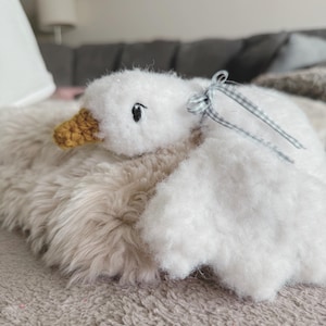 NO SEW Crochet GOOSE Pattern - Baby Shower Gift - Duck Amigurumi ...