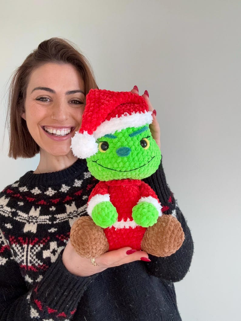 The Grinch - Crochet Pattern - Cuddle Size - Amigurumi Pattern ...