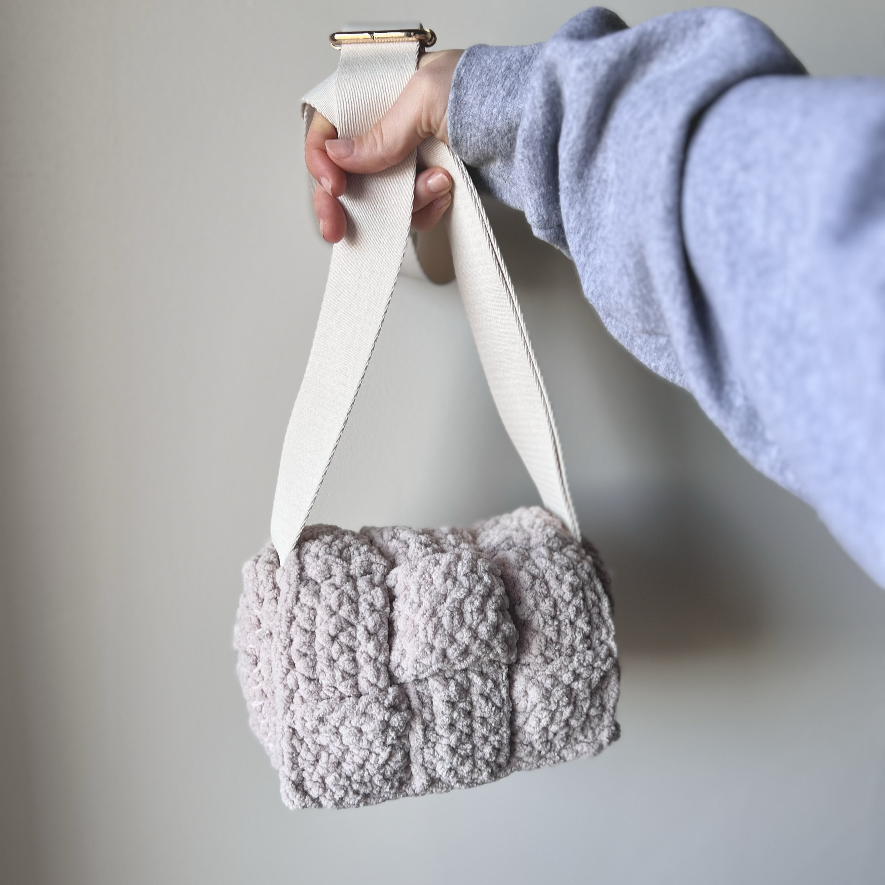 Easy Small Crochet Bag Pattern - Mini Size - Beginner - Meli Melo Cross ...