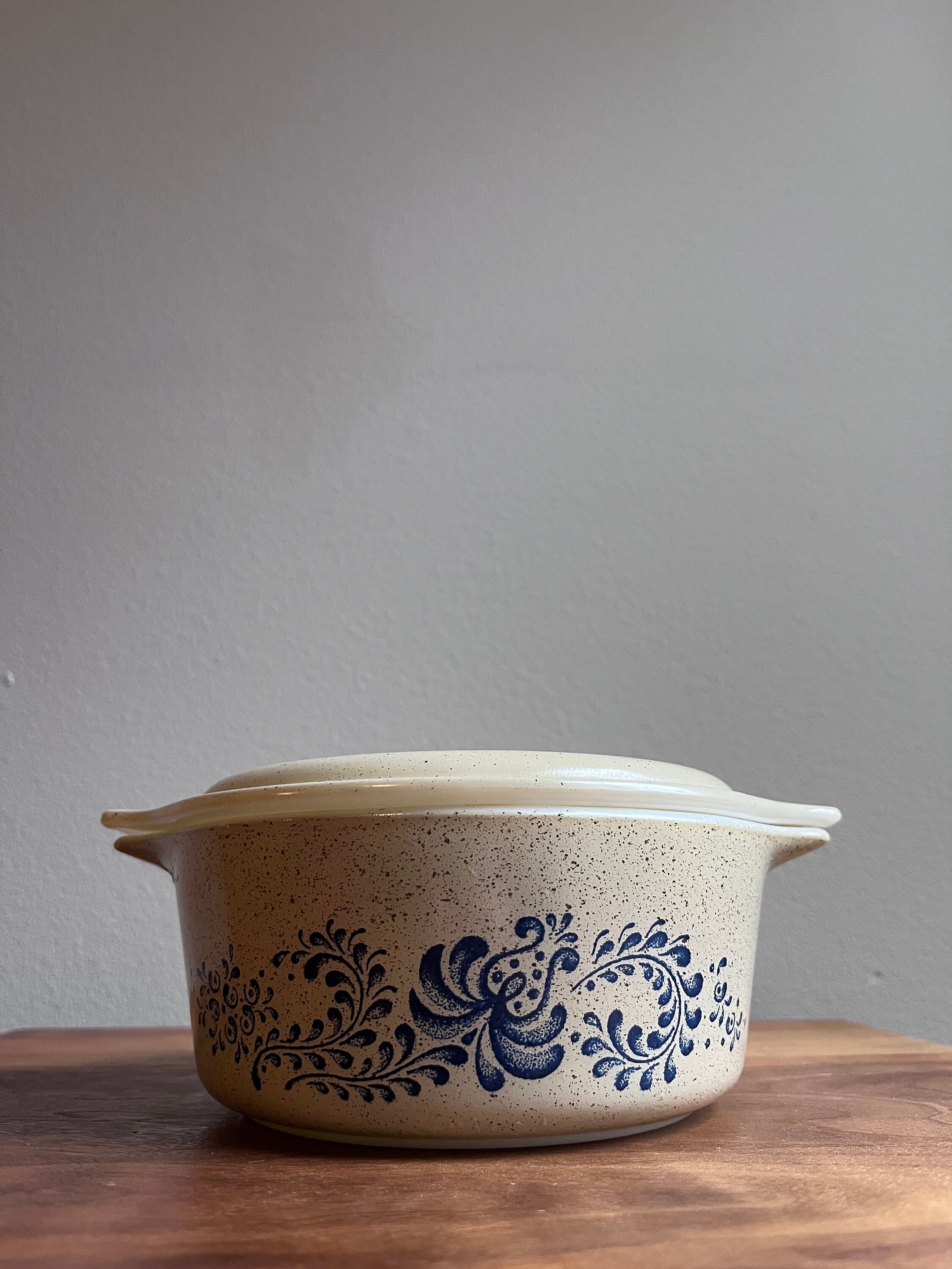 Pyrex 472 'homestead' Casserole Dish With Lid, 1 1/2 Pint - Etsy