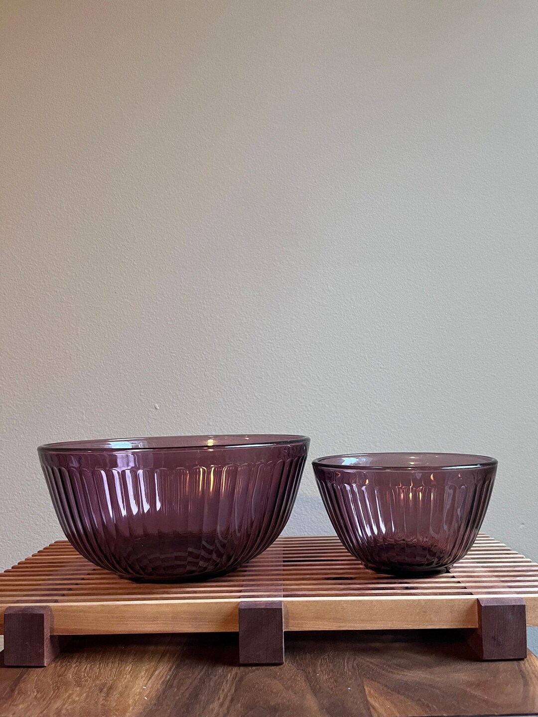 Pyrex Cranberry Ribbed Mixing Bowls 7403-S 2.5L and 7401-S 3 Cup Set of ...