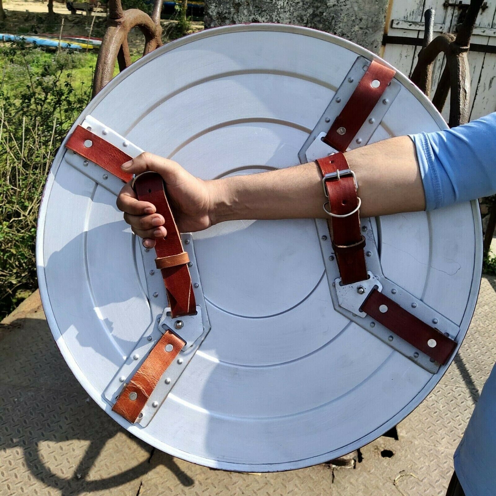 Captain America Shield Broken Shield, Falcon and Winter Soldier End ...