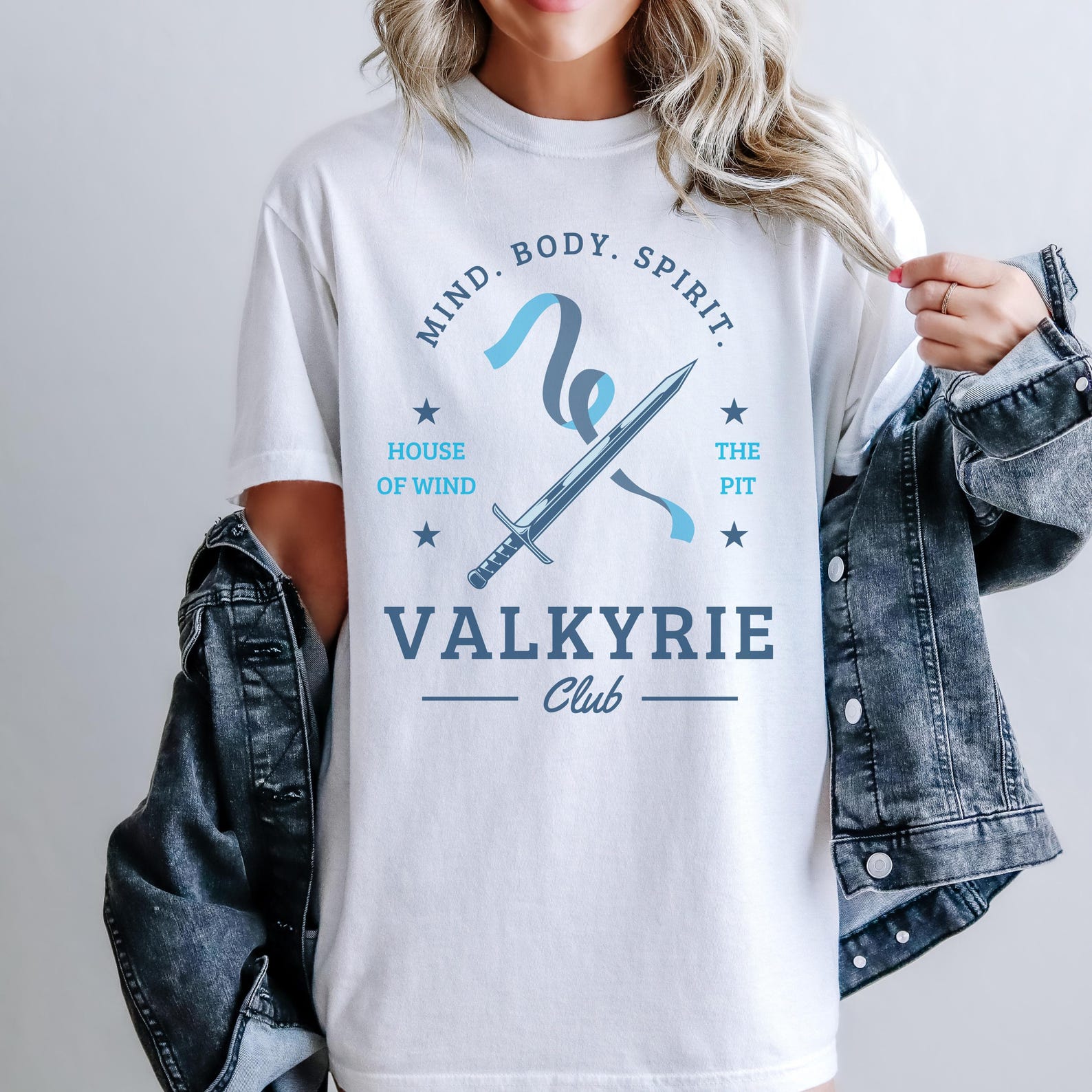 ACOTAR, ACOTAR Merch, Velaris, ACOTAR Shirt, A Court of Thorns and ...