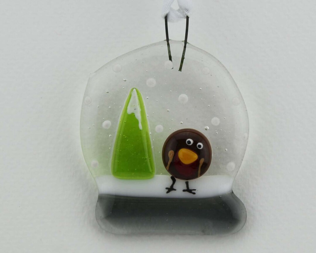 Snow Globe With Robin in Fused Glass - Etsy UK